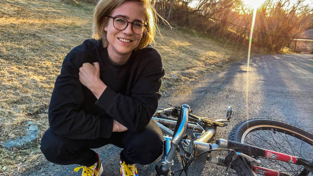 Student Oda Brevik flyttet til Molde for å studere – føler seg ensom ...