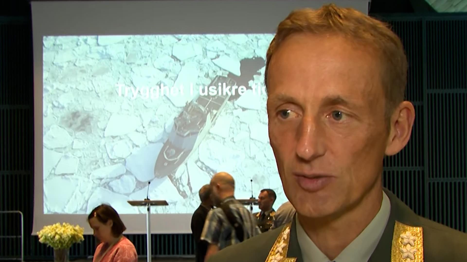 Forsvarssjefen mener det haster å styrke Forsvaret – NRK