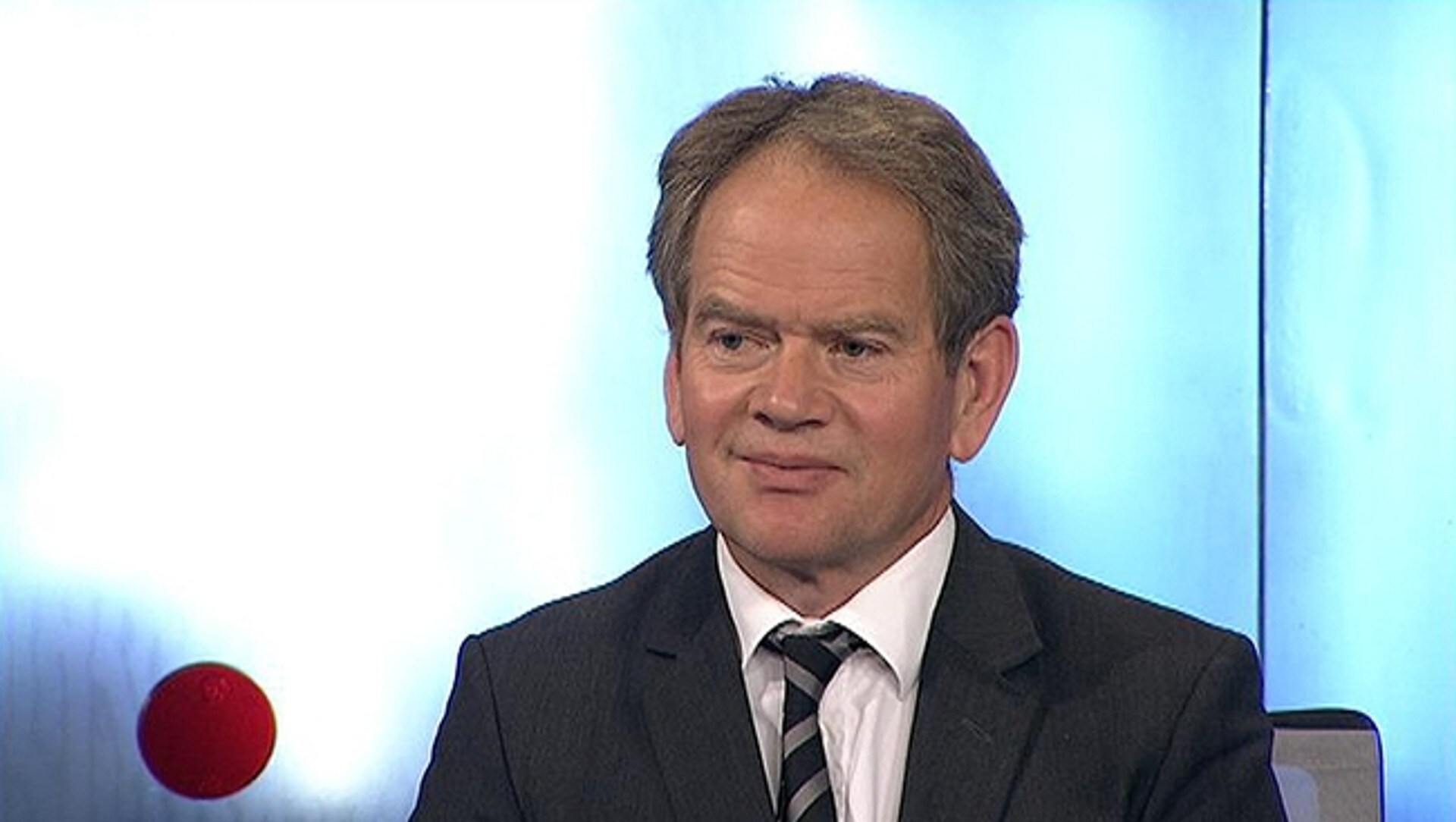 Magnus Takvam og Marie Simonsen om statsbudsjettet – NRK