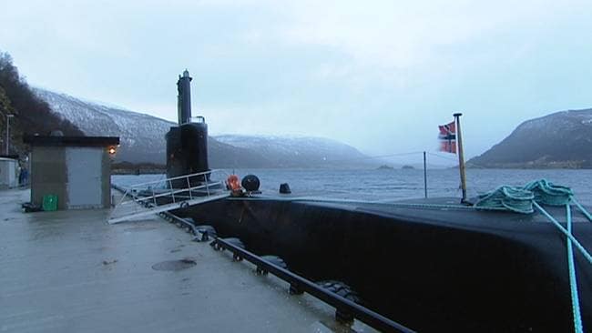 Den nedlagte Nato-ubåtbasen Olavsvern i Tromsø åpnes for militær ...