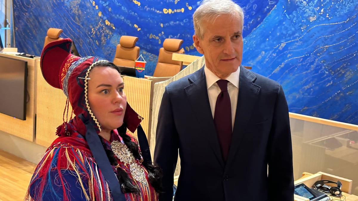 Sametingspresidenten med kritikk til regjeringen i nyttårstalen 2024 – NRK Sápmi - samiske ...
