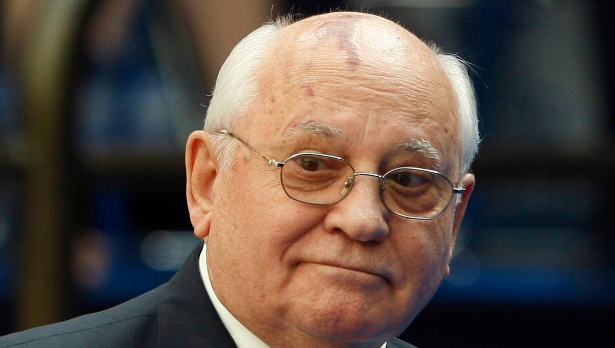 Gorbatsjov synger kjærlighetsviser – NRK Urix – Utenriksnyheter og ...