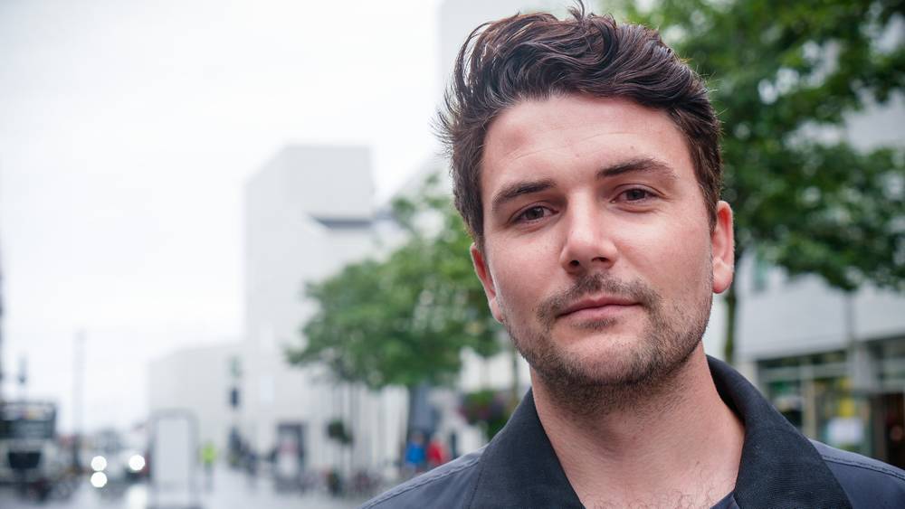 Nyutdannede Henrik Heitmann vil flytte fra Bodø og sørover fordi ...