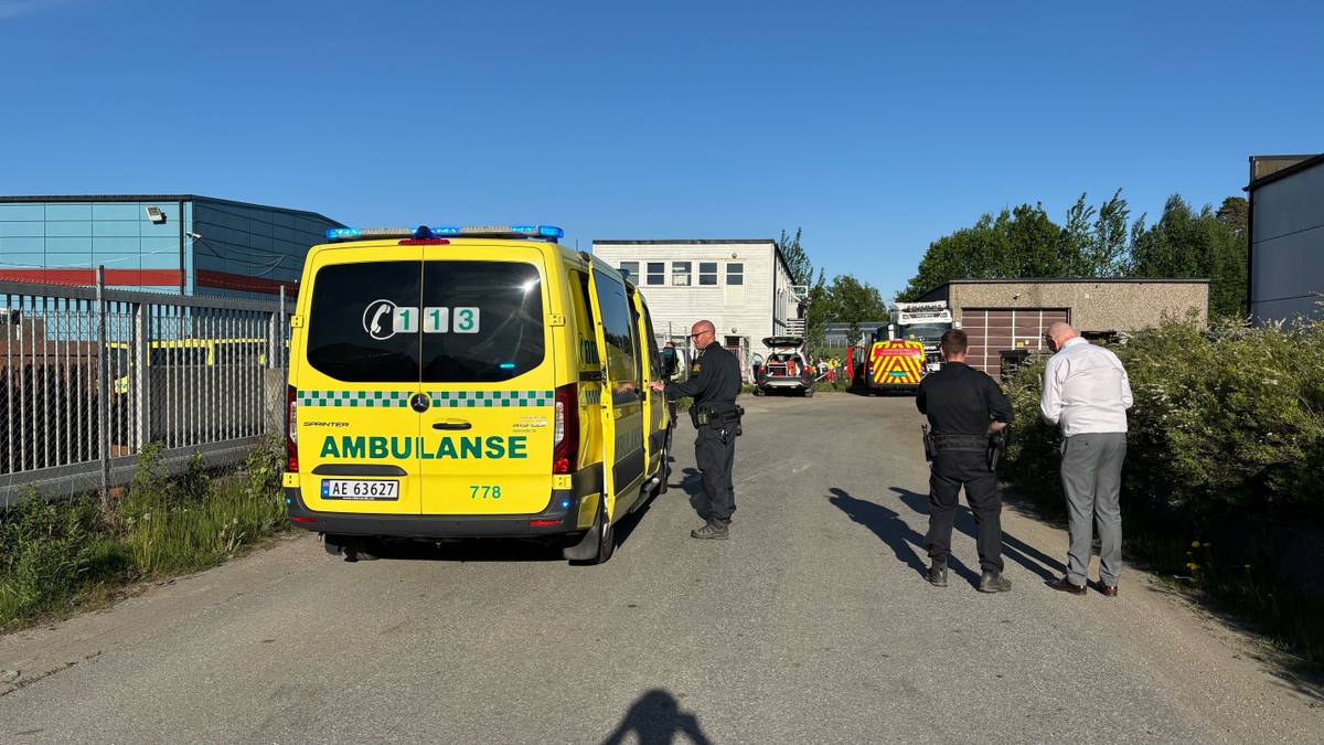 Balkong på brakkerigg har rast sammen – minst to skadet – Siste nytt – NRK