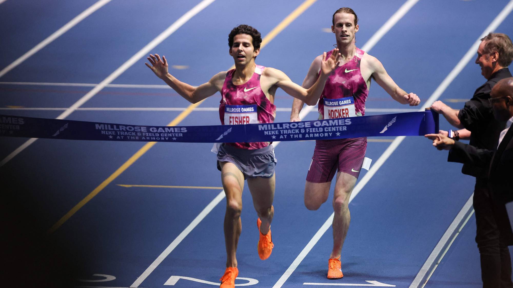 Rivalane til Jakob Ingebrigtsen sette to verdsrekordar på 70 minuttar ...