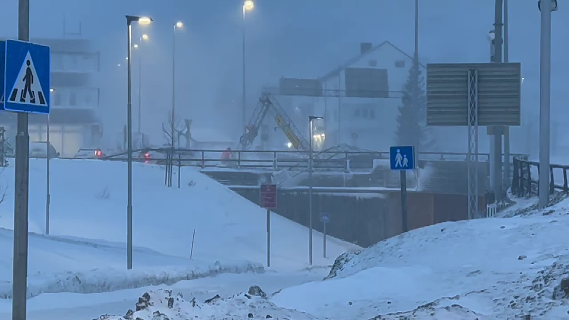 Ødelagt skilt i Harstad sentrum – NRK