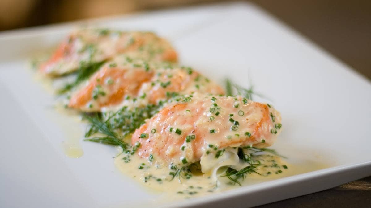Ovnsbakt laks – NRK Mat – Oppskrifter og inspirasjon
