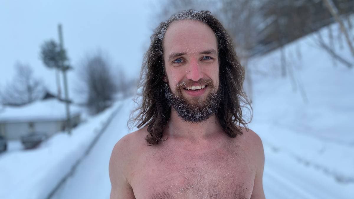 Lars Audun Skjåk Stokka på Lillehammer løper ute i kulde for å bli vant ...