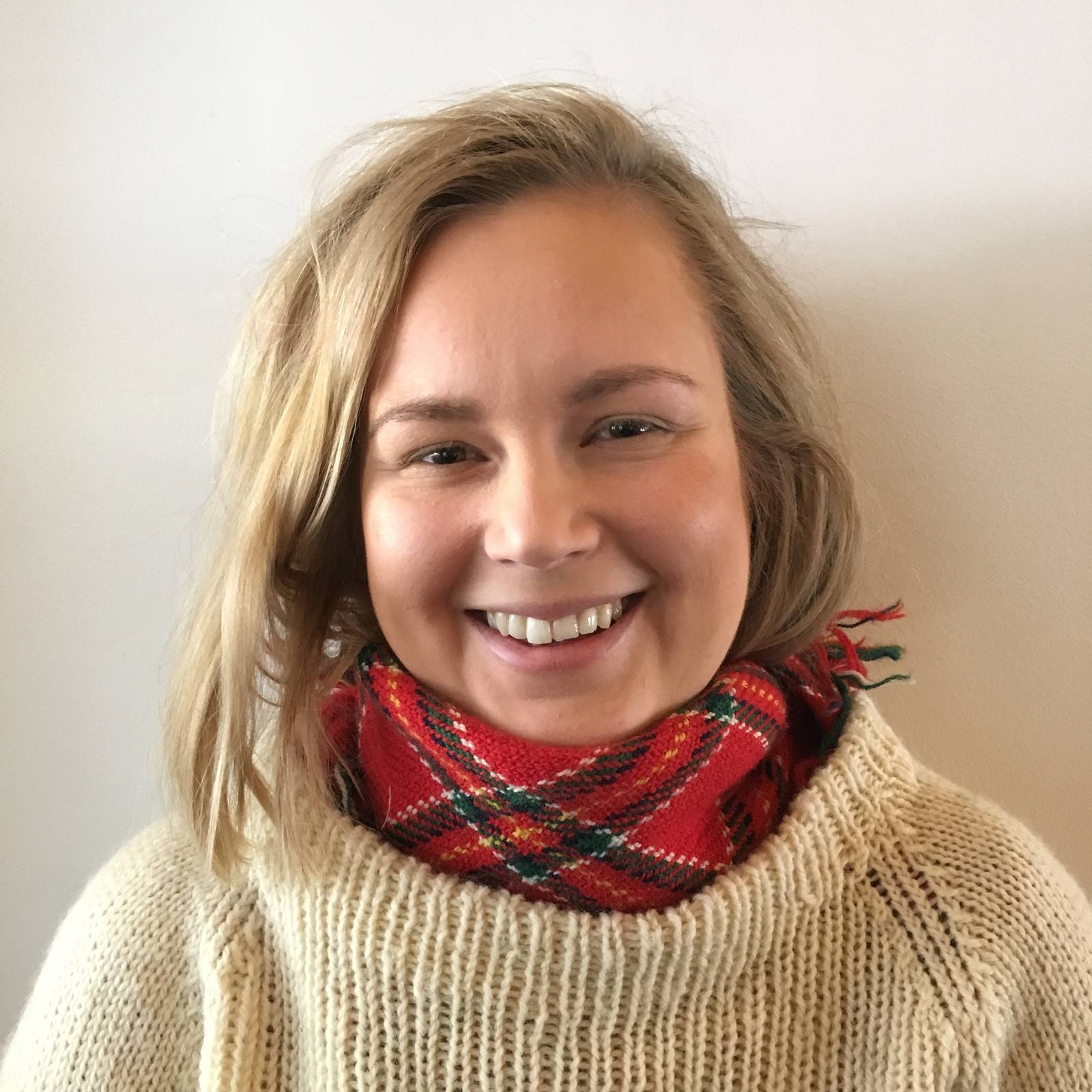 Agnete Saba i ny TV-serie om sametingsvalget – NRK Sápmi - samiske ...