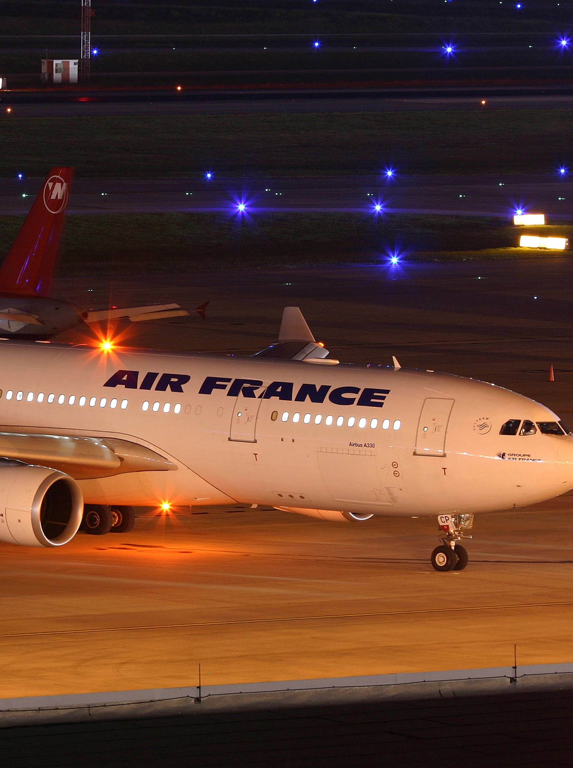 Flere teorier rundt flight AF 447 – NRK Urix – Utenriksnyheter og ...