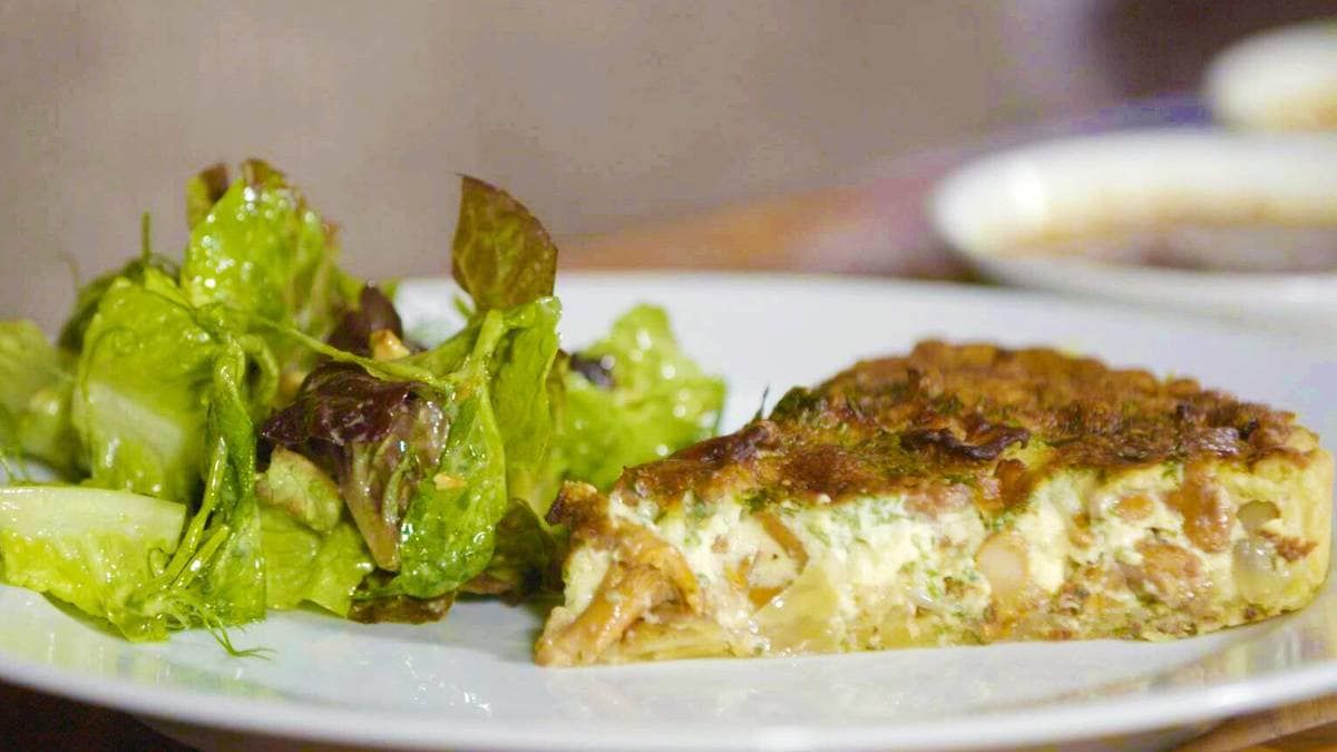 Terte med kantareller – NRK Mat – Oppskrifter og inspirasjon