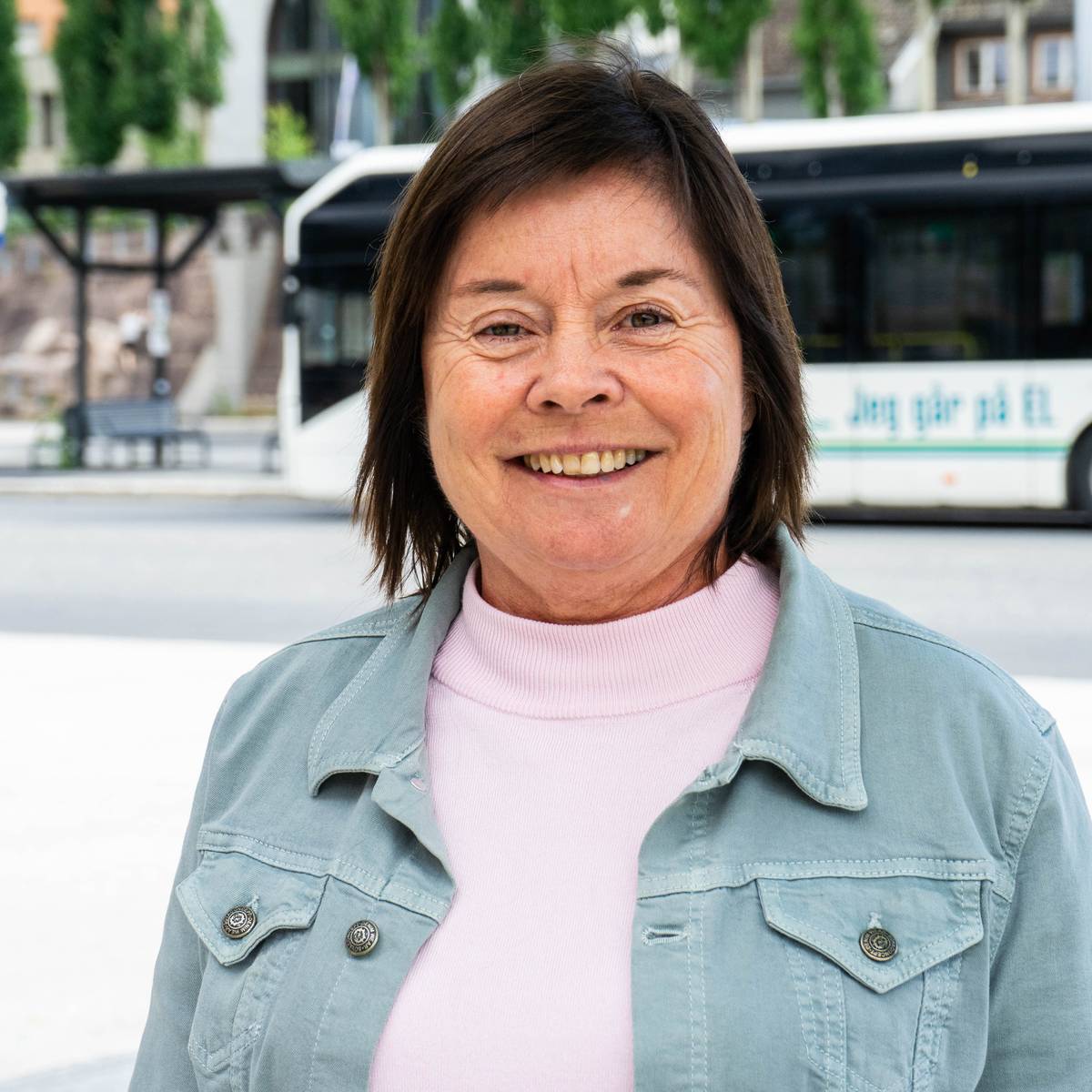 Innlandet lokker med buss for 10 kroner i sommer – billig og symbolsk ...