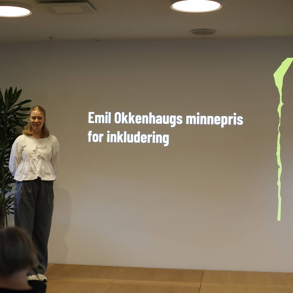 Emil Okkenhaug ble skutt på Utøya – nå får han en nasjonal minnepris ...