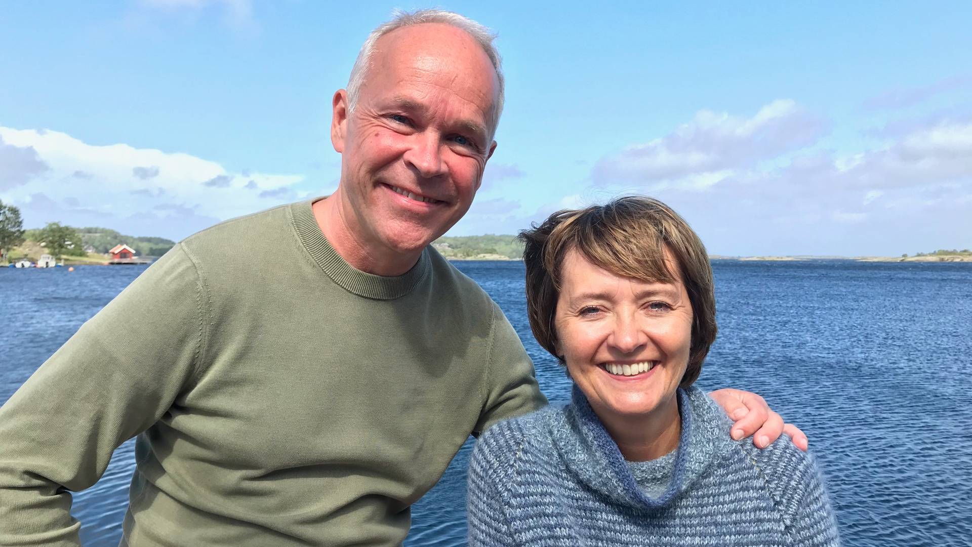 To i campingstol: Jan Tore Sanner og Solveig Barstad - P2-serier - NRK ...