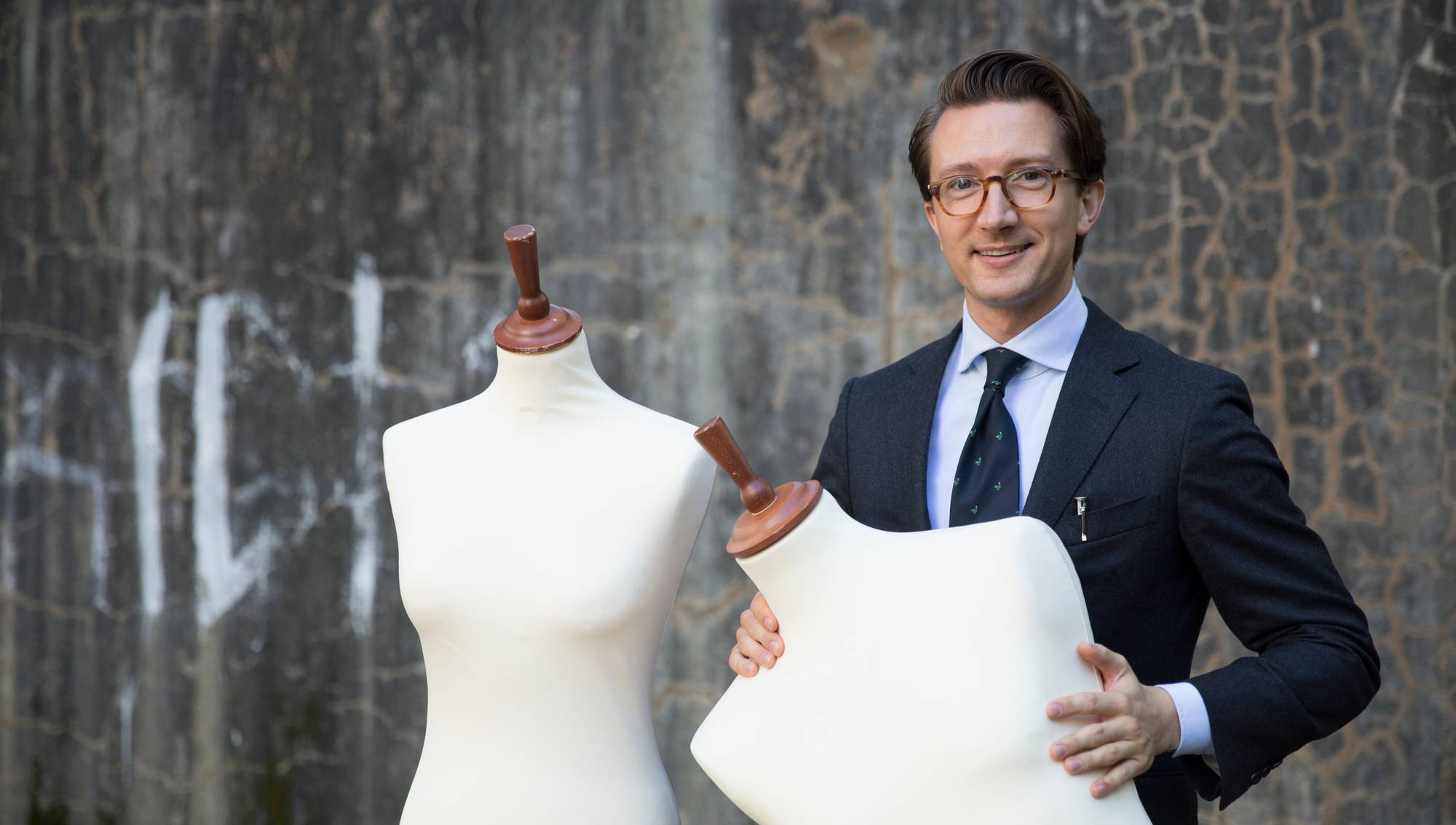 Andreas Feet (28) er herredress-ekspert i Tyskland – NRK Vestland