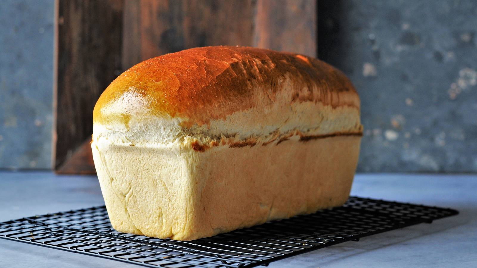 Brød: Baker Hansens kongeloff – NRK Mat – Oppskrifter og inspirasjon