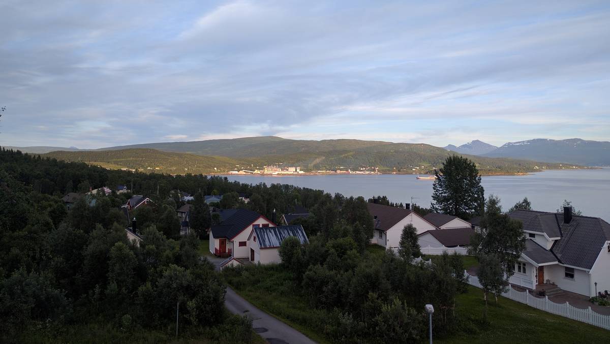 Brann på smelteverk – NRK Troms og Finnmark