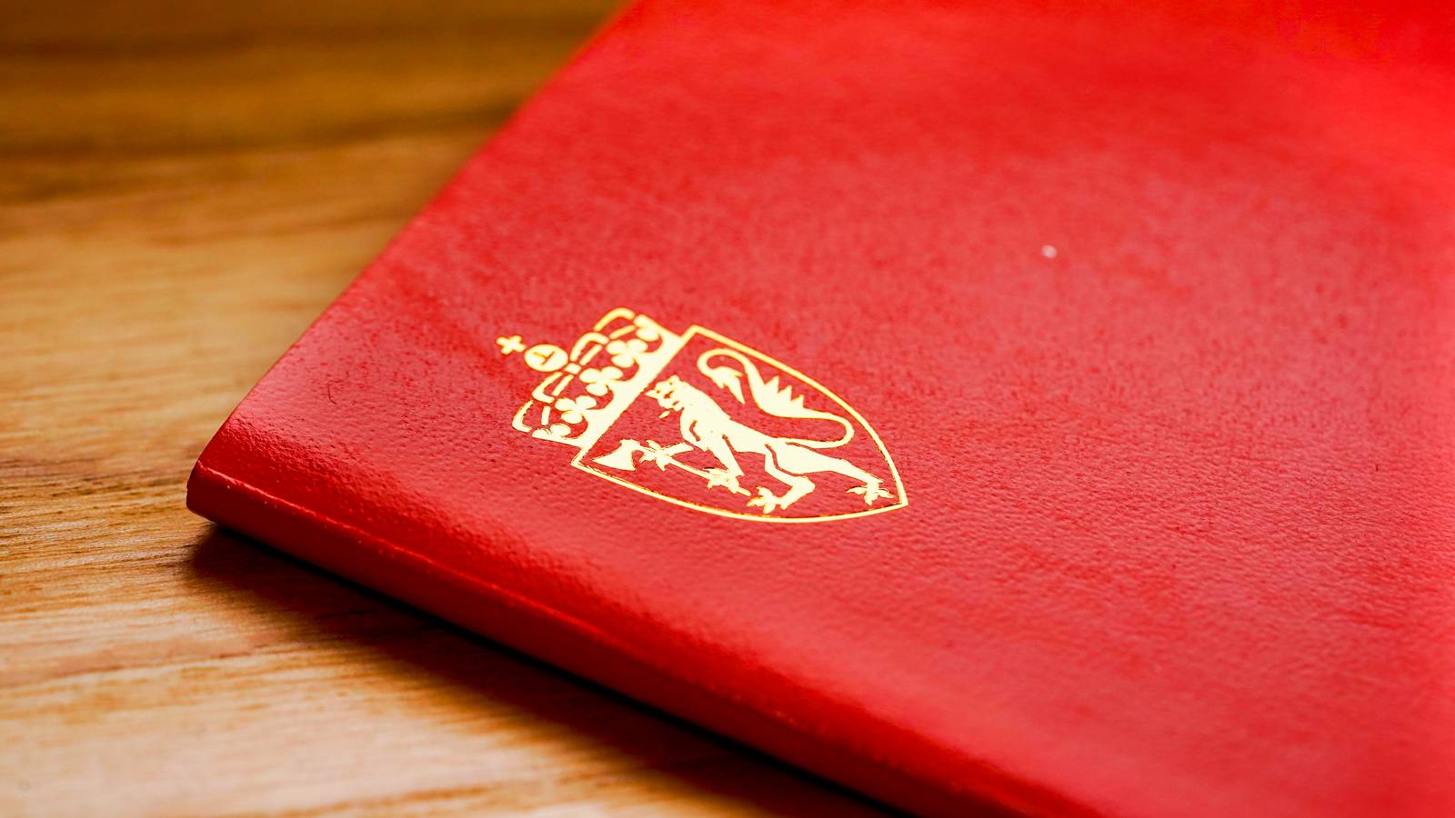 Norsk pass og ID-kort – Siste nytt – NRK