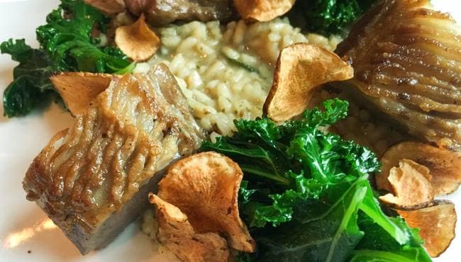 Sopprisotto med lam, grønnkål og sprø jordskokker – NRK Mat ...