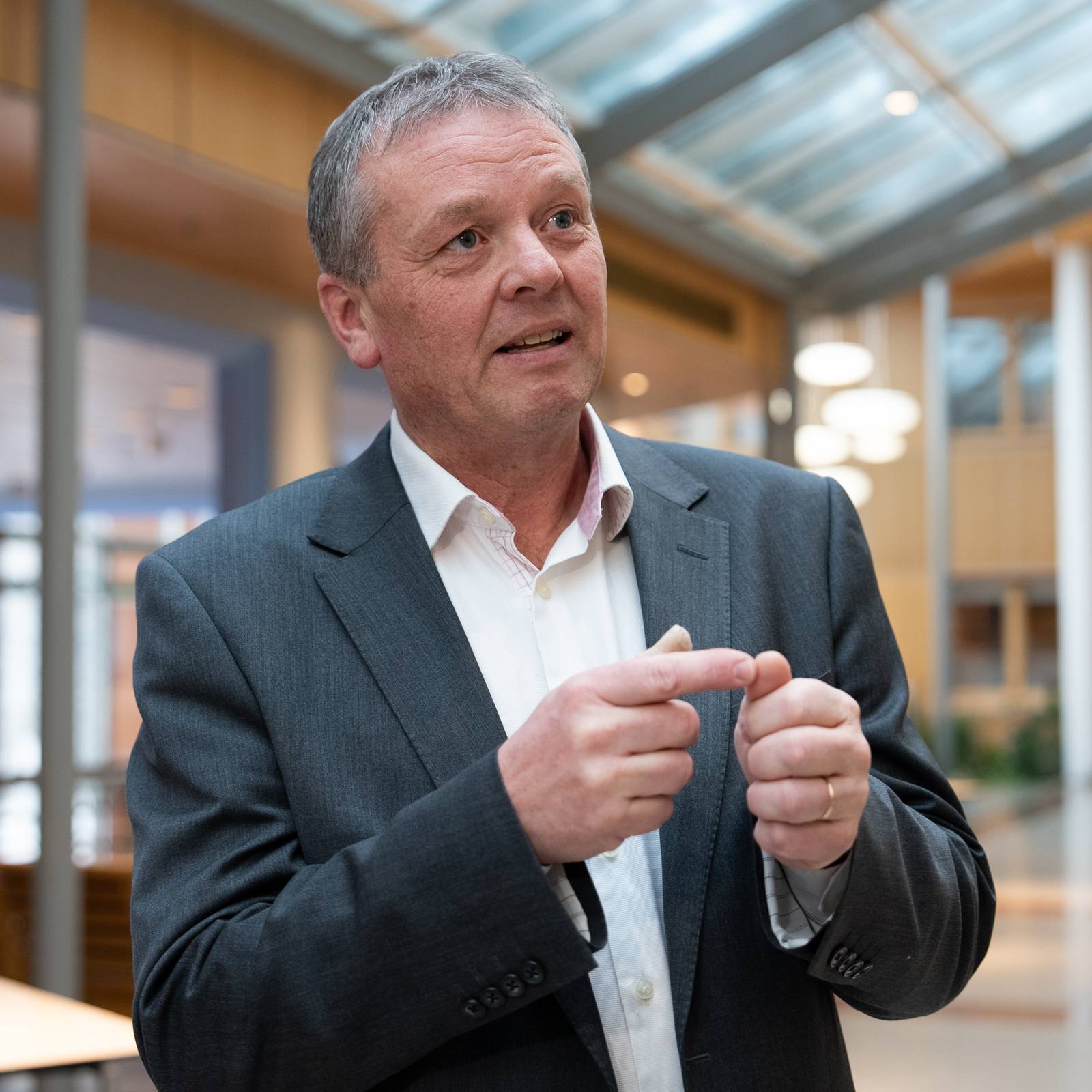 Frederik II VGS: Klager på dårlig luft etter flytting til gammelt ...