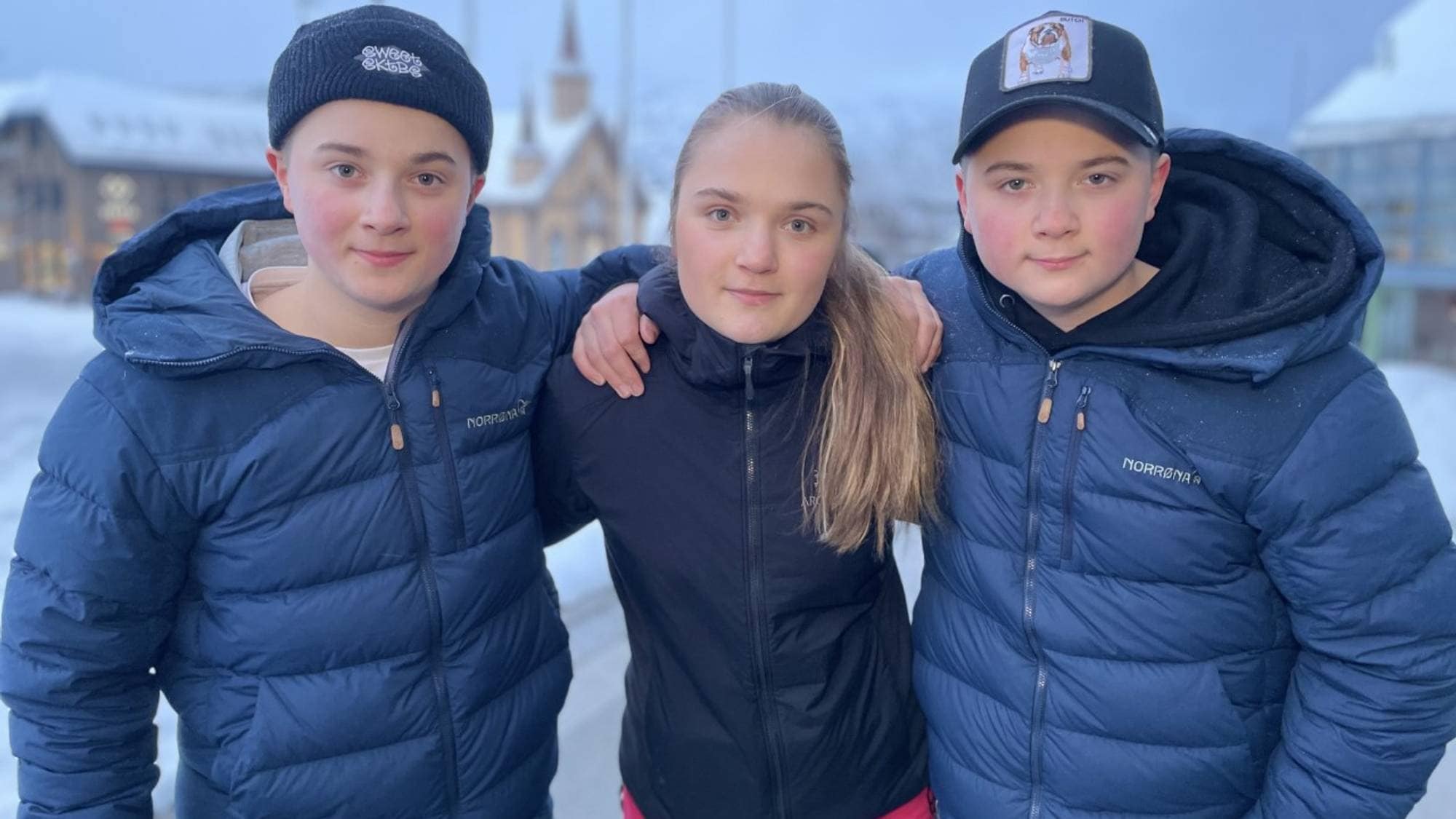 Evakuerer flere steder i Troms grunnet dårlig vær – NRK Troms og Finnmark