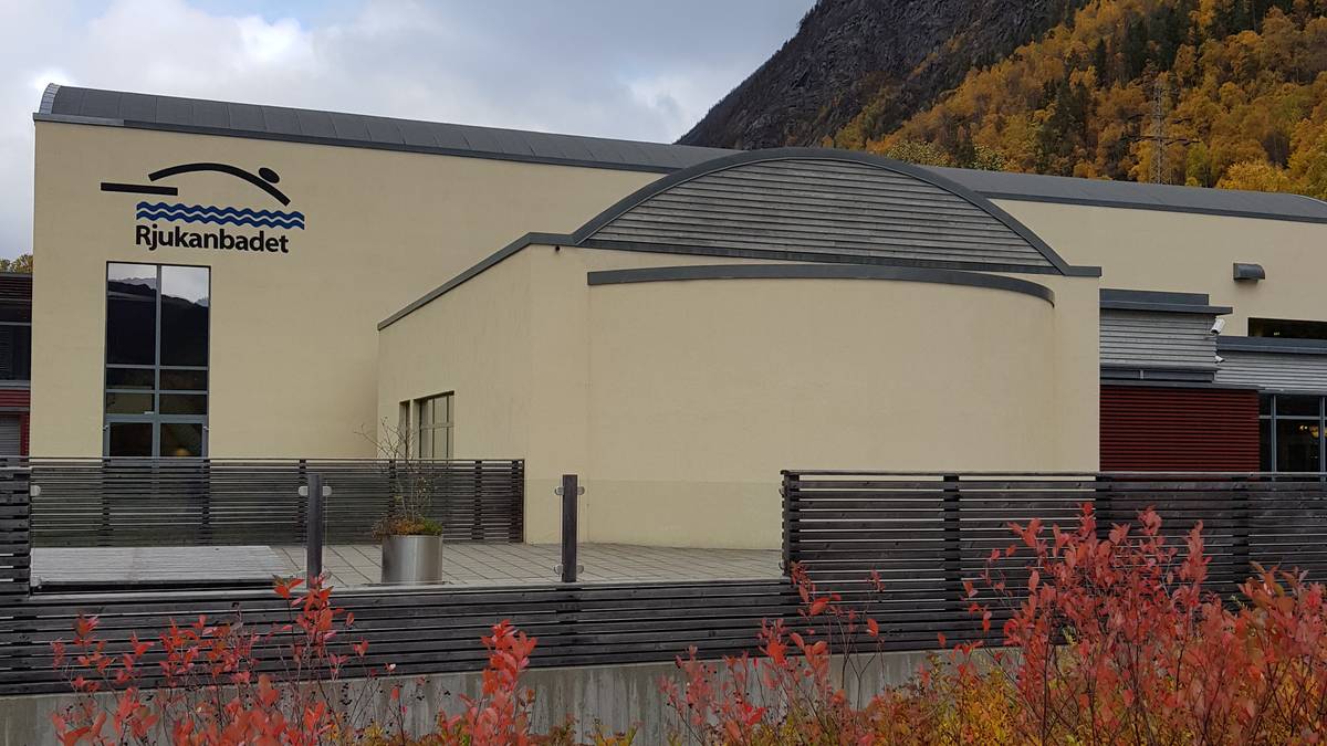 Gutt til sykehus etter badeulykke – NRK Vestfold og Telemark – Lokale ...