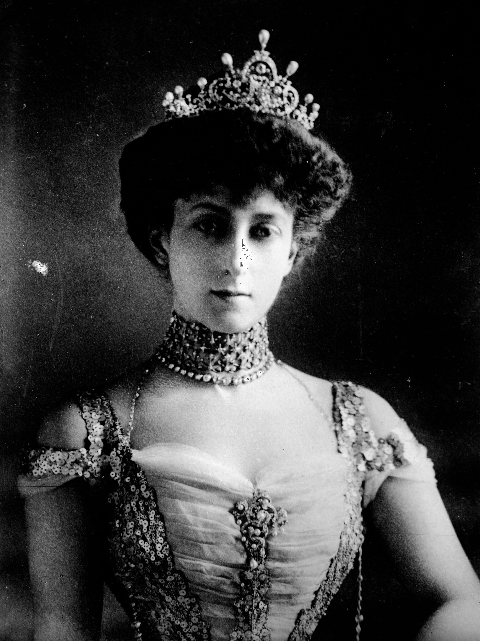 Museum, Dronning Maud, del 1 – Arkiv