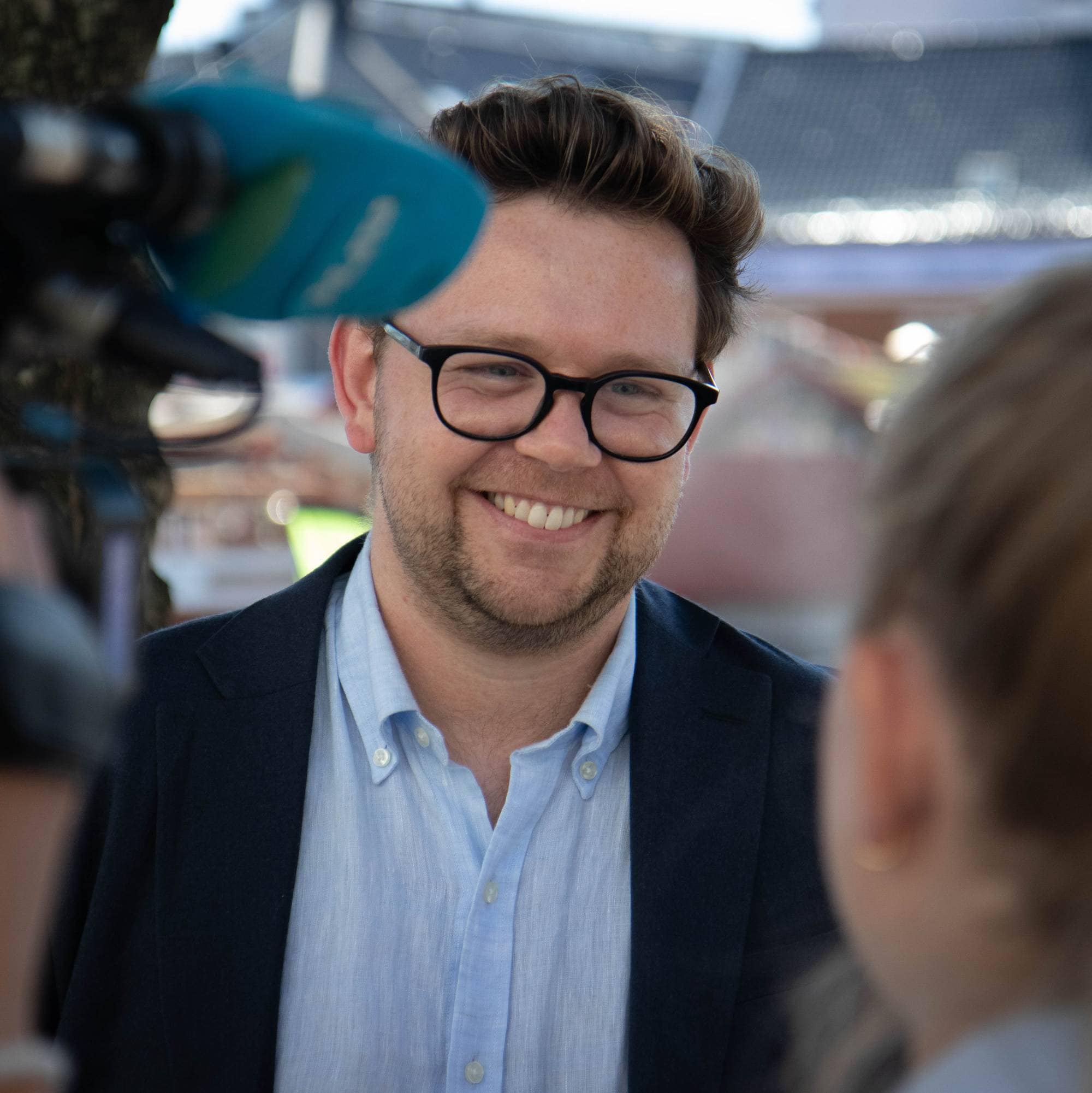 Tilliten til politikere synker - mener skandalene har skylda – NRK ...