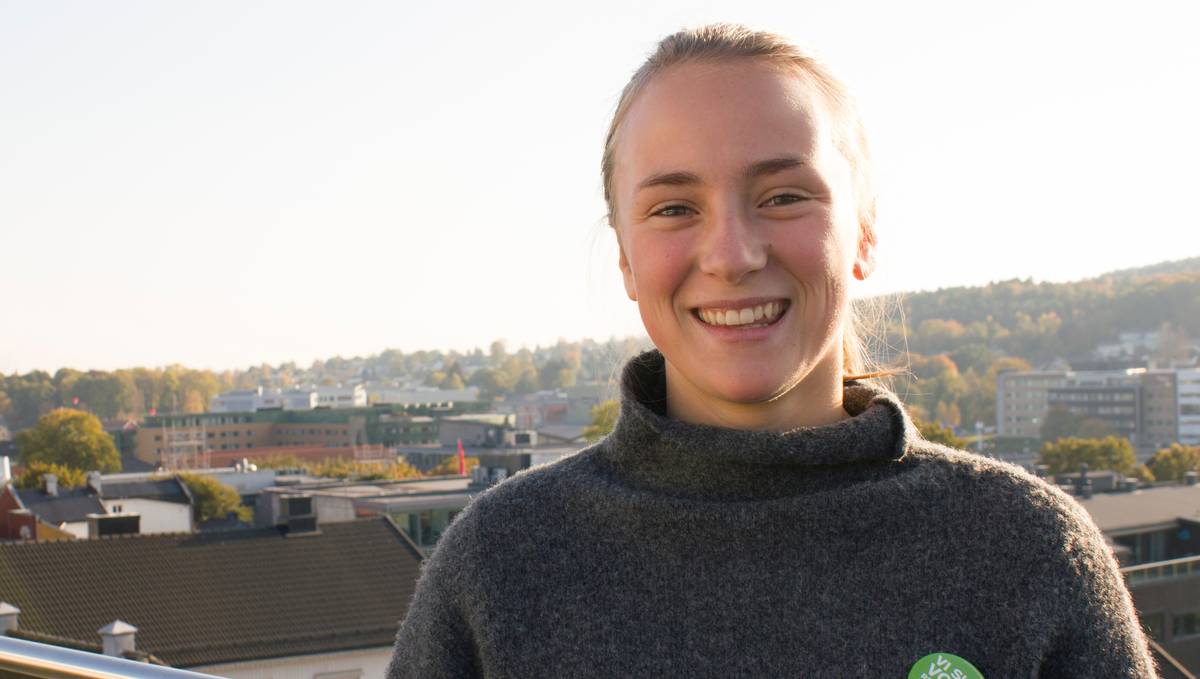 Mathilde (18) med klar tale i bystyredebuten – NRK Vestfold og Telemark ...