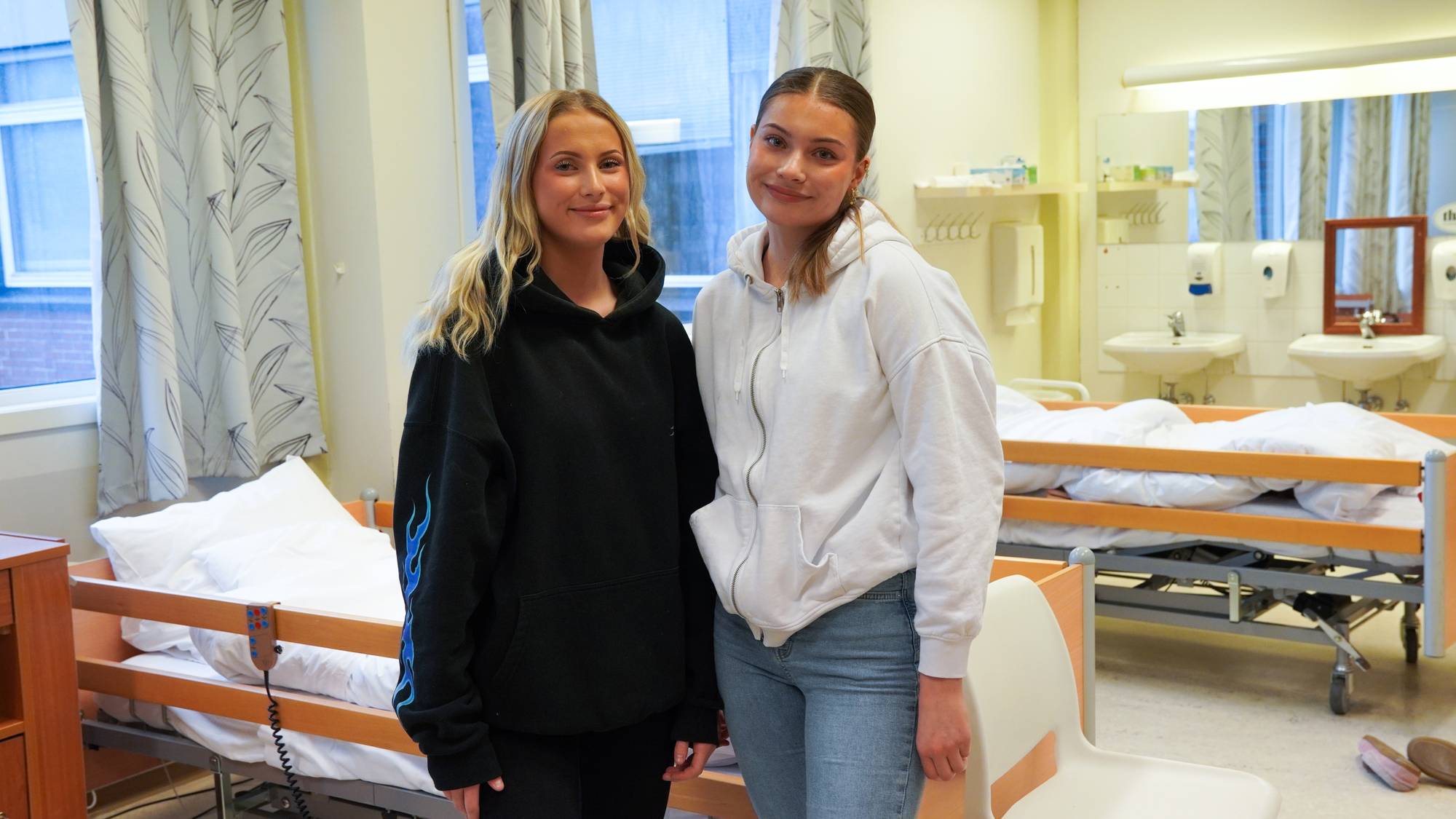 Eva Klepsvik og Elise Strand Knutsen har fått sommarjobb – NAV Jobblyst ...