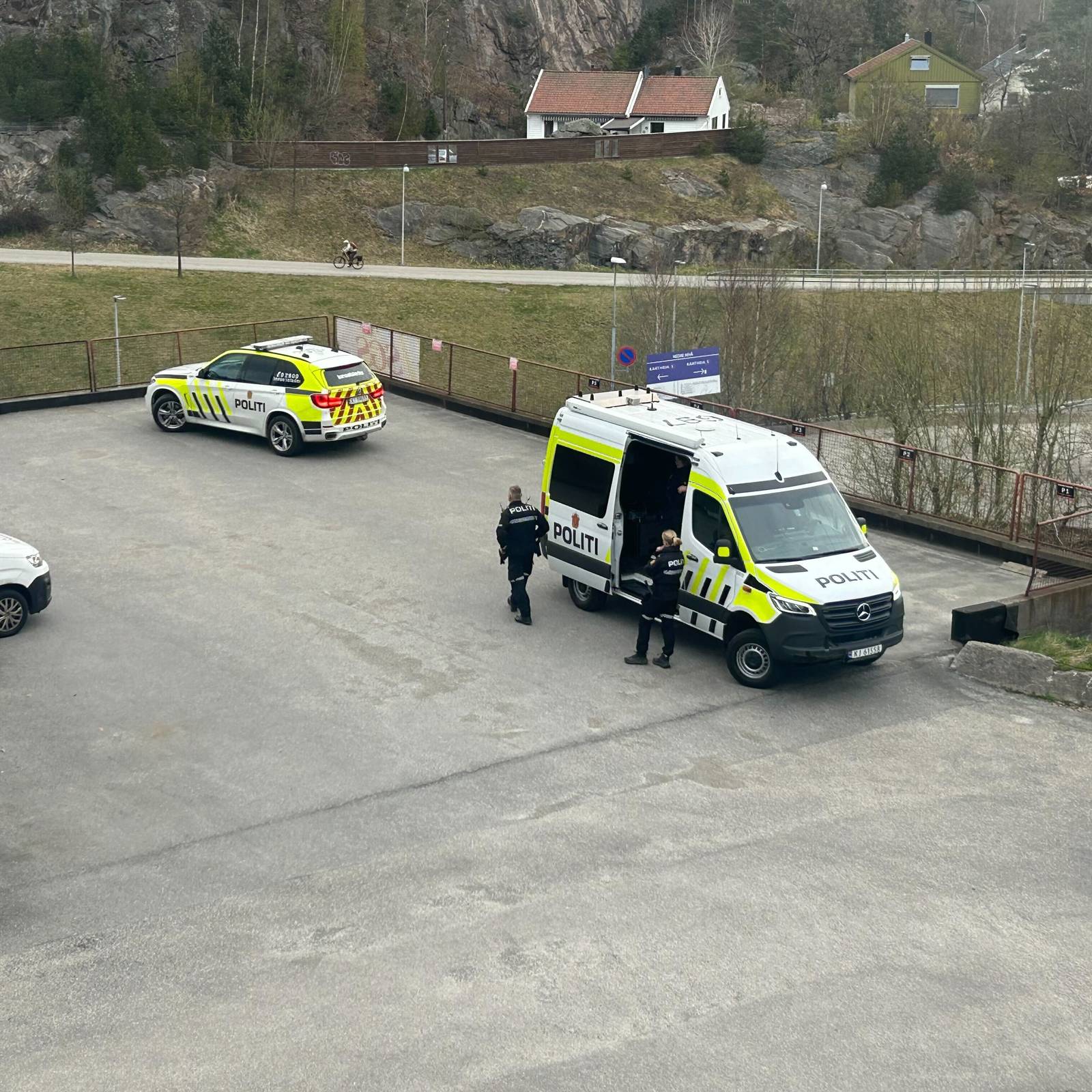 En mann siktet etter voldshendelse – alle tre har stikkskader – NRK Sørlandet – Lokale nyheter ...