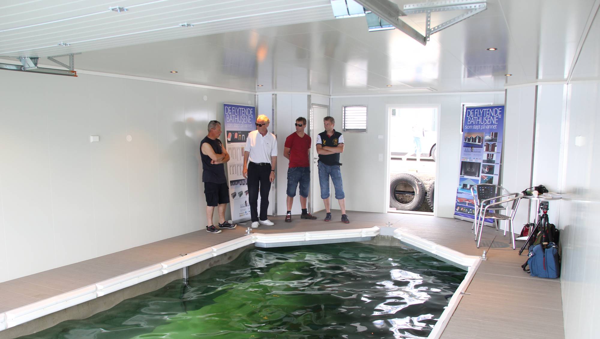 Flytende båthus i Farsund – NRK Sørlandet – Lokale nyheter, TV og radio