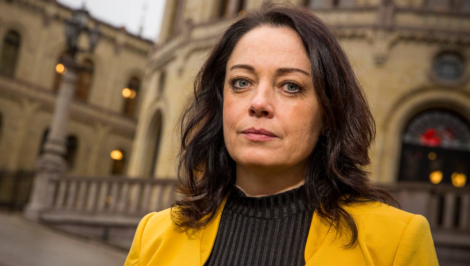 Else-May Botten tek eit kraftig oppgjer med trakassering – NRK Møre og ...