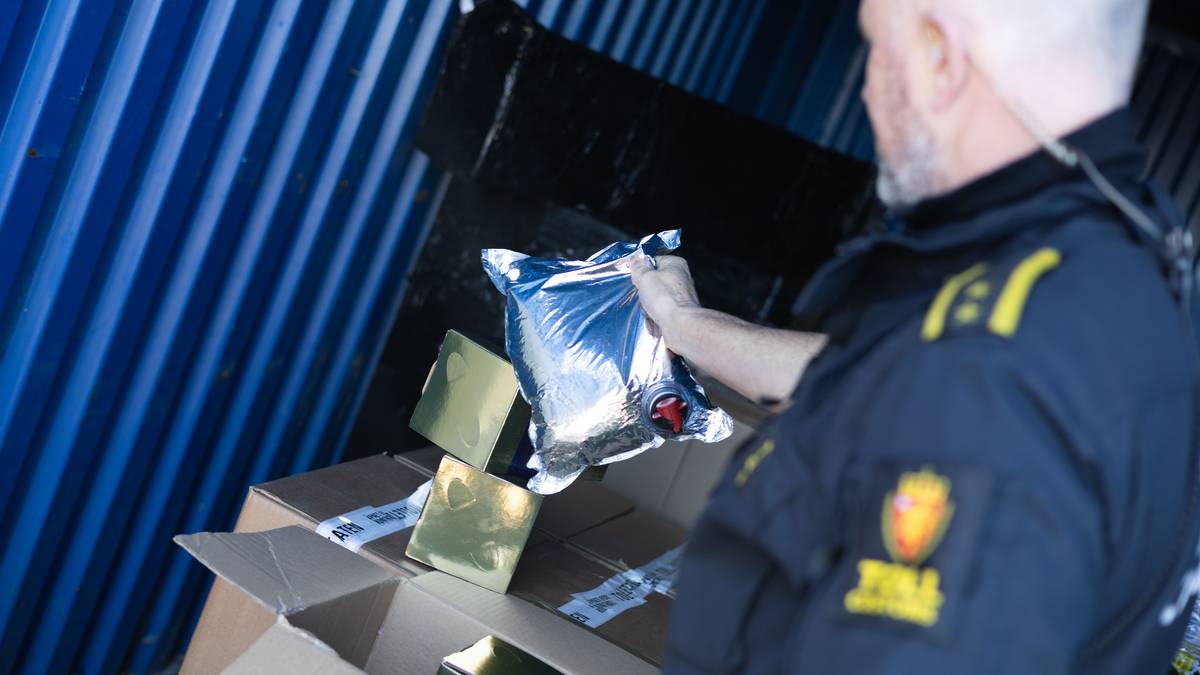 Tolletaten åtvarar russen etter beslag av store mengder falsk vodka ...