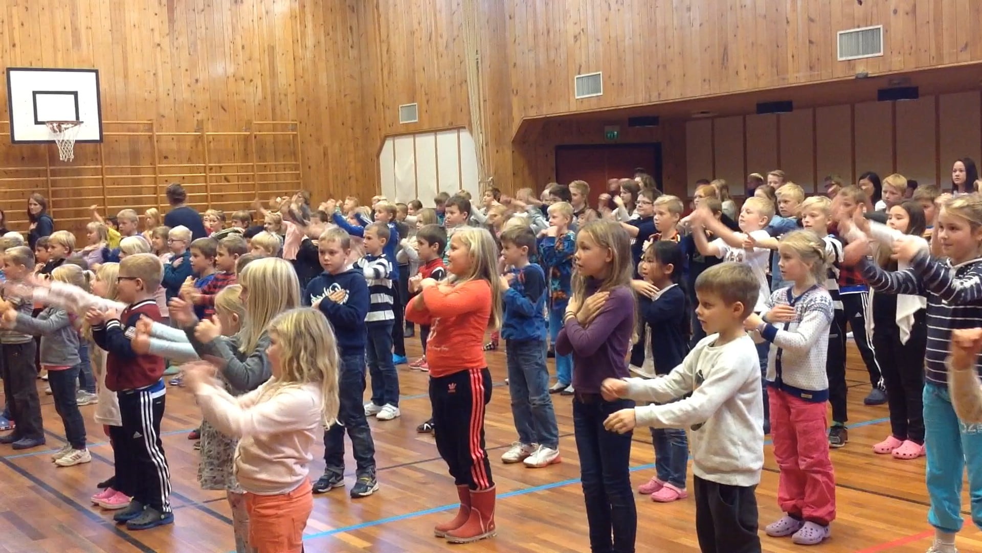 Emblem skule 6013 – NRK