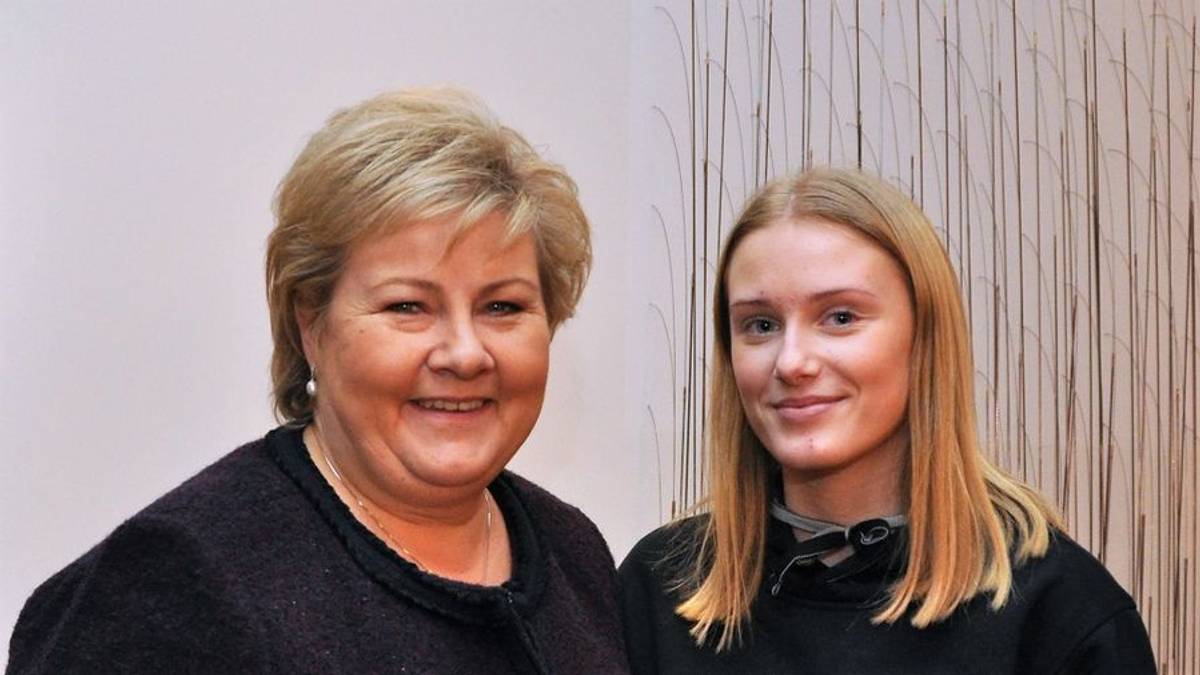 Siri (15) skal gi Erna gode råd – NRK Sørlandet – Lokale nyheter, TV og ...