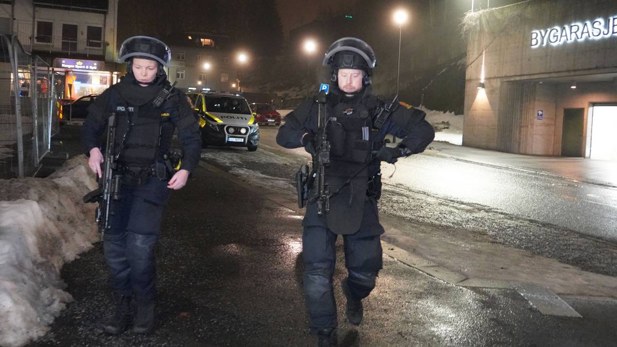 Søker Etter Person Med Våpen I Skien Nrk Vestfold Og Telemark