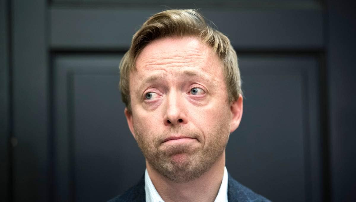 John-Ragnar Aarset beklagar at han ikkje informerte Erna Solberg – NRK ...