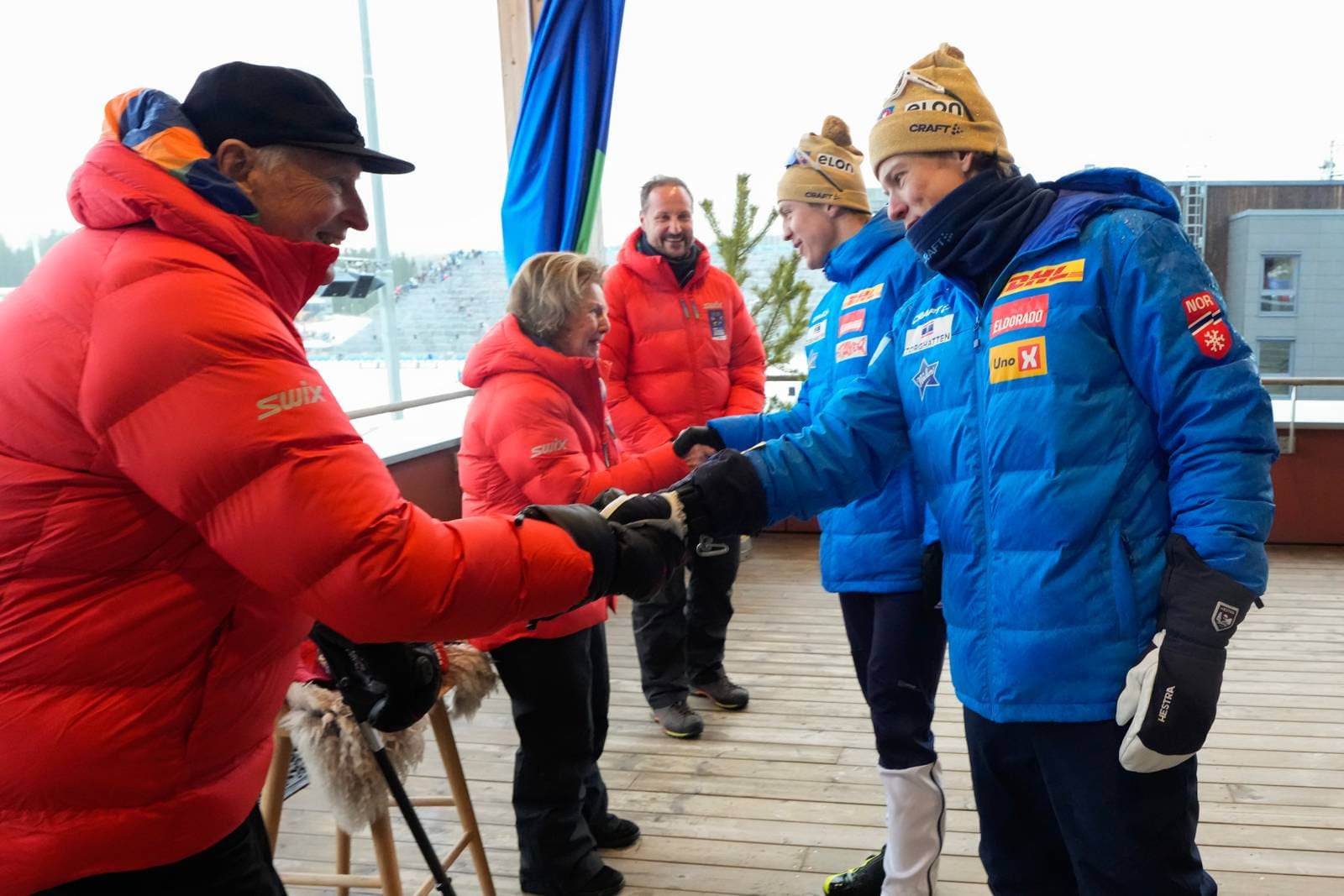 Ski-VM: Johannes Høsflot Klæbo og Erik Valnes tok gull i lagsprint for menn i Trondheim – Ski-VM ...