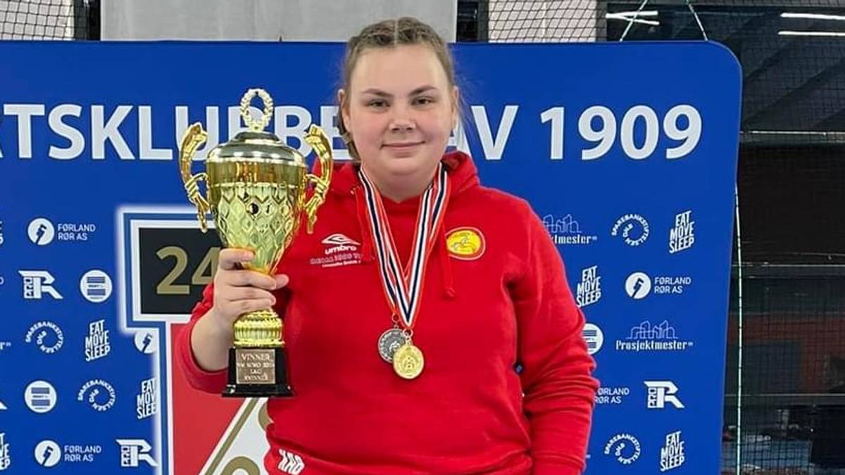 Flere medaljer til Finnmark under NM i sumobryting – NRK Troms og Finnmark