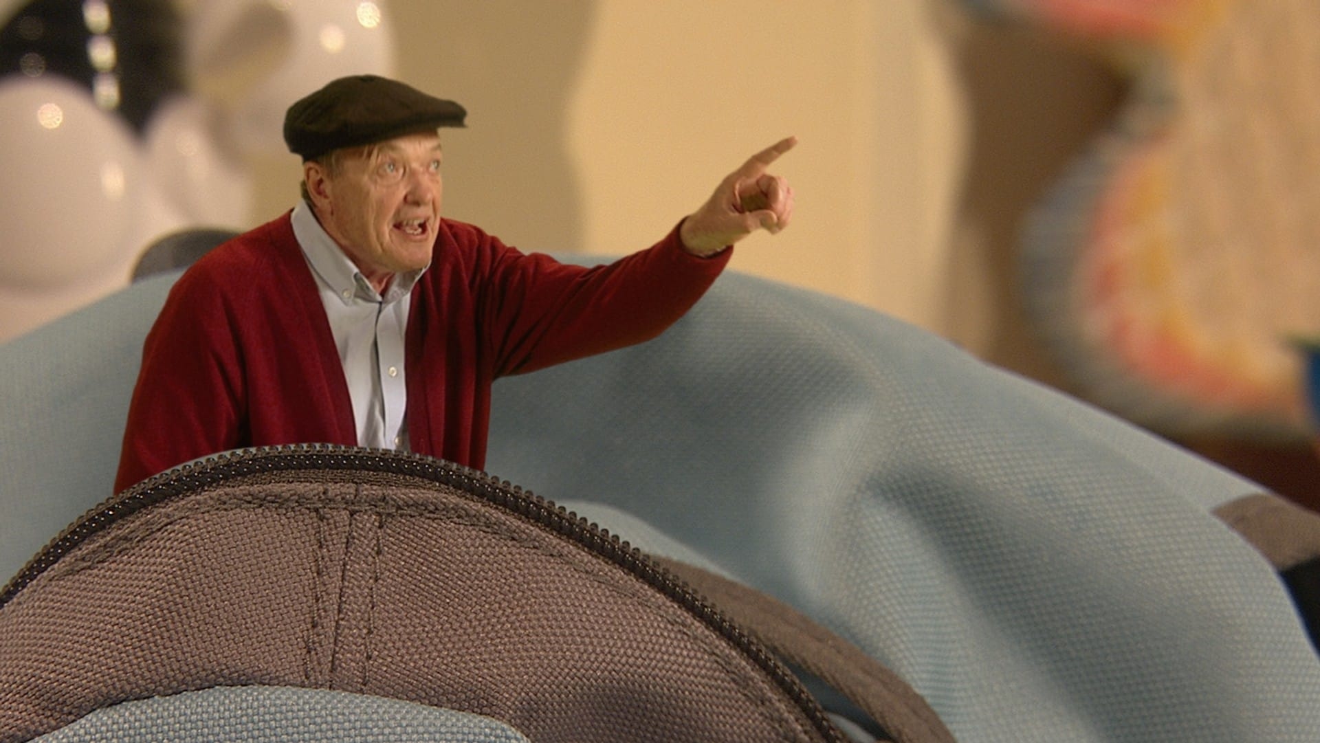 Med bestefar i lomma - NRK TV