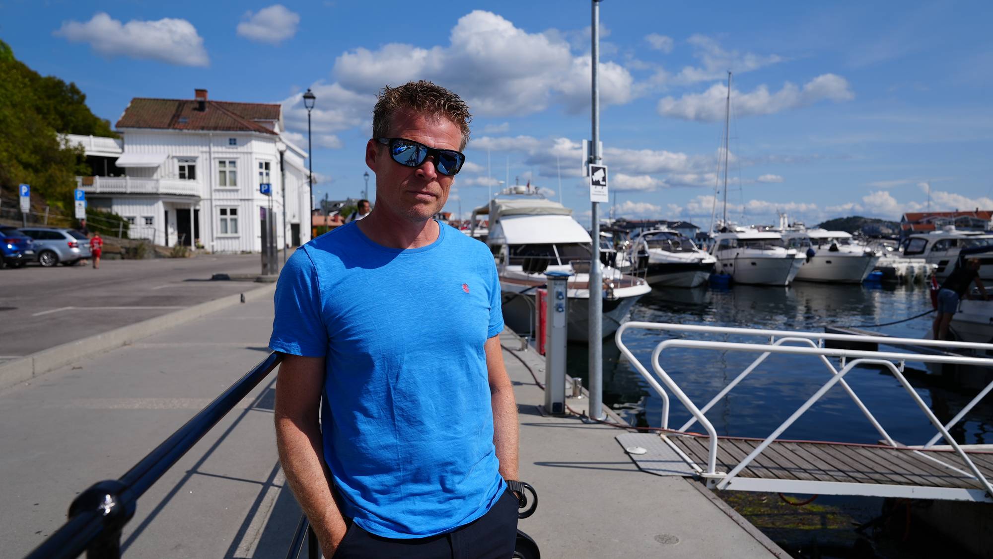 Lege Lars Bjune hjalp 17-åring som er kritisk skadd etter båtulykke i Kragerø – NRK Vestfold og ...