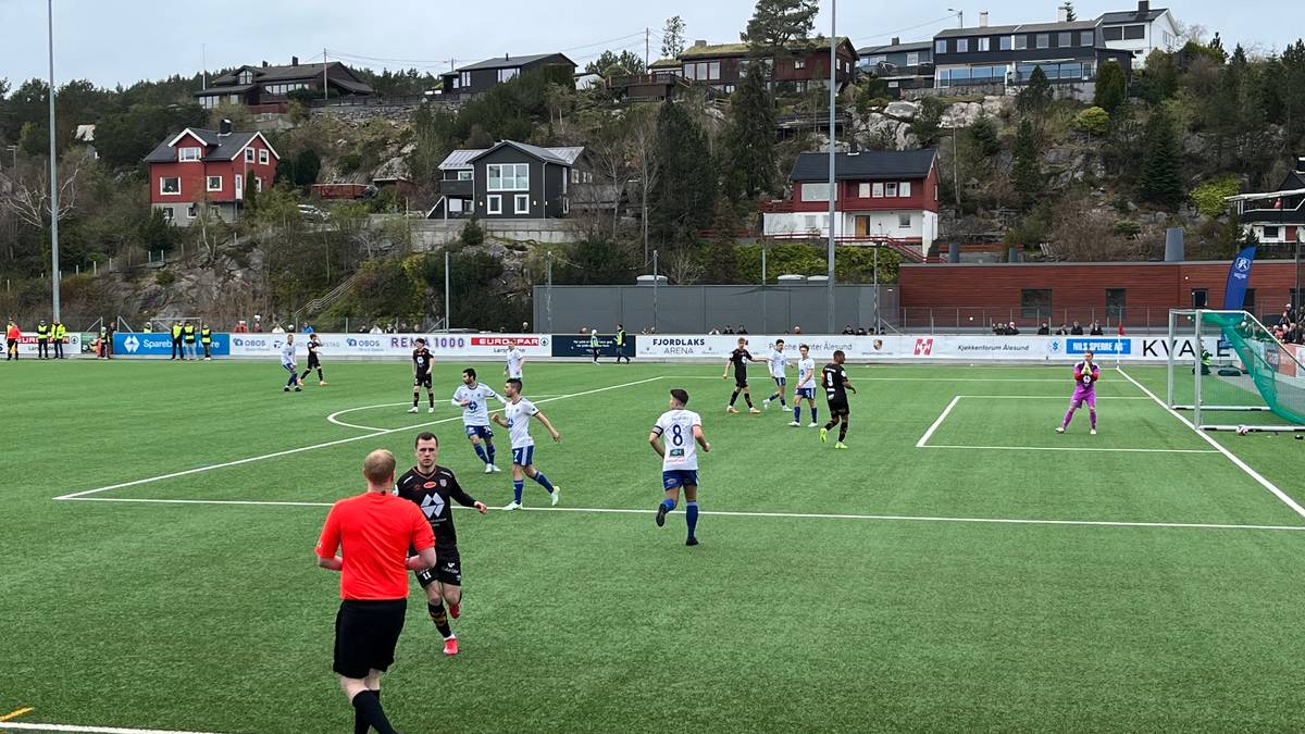 Første runde av cupen 2025 mellom Rollon Aalesund, Spjelkavik Træff og Volda Sogndal – NRK Møre ...