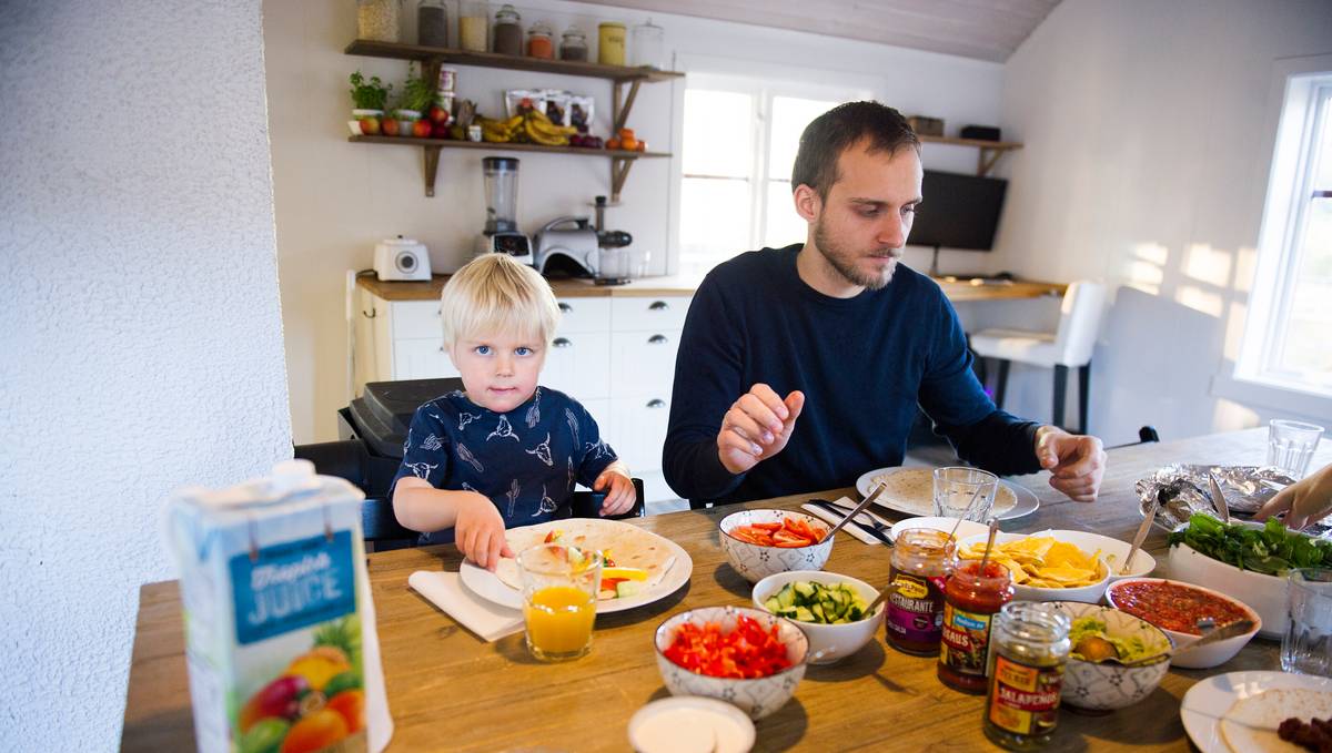 Lyra (2) lever kun av planter – Langlesing fra NRK Trøndelag