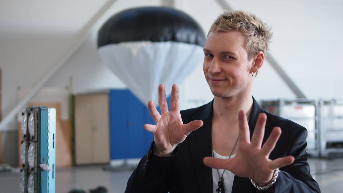 Pris til Alexx Alexxander – Siste nytt – NRK