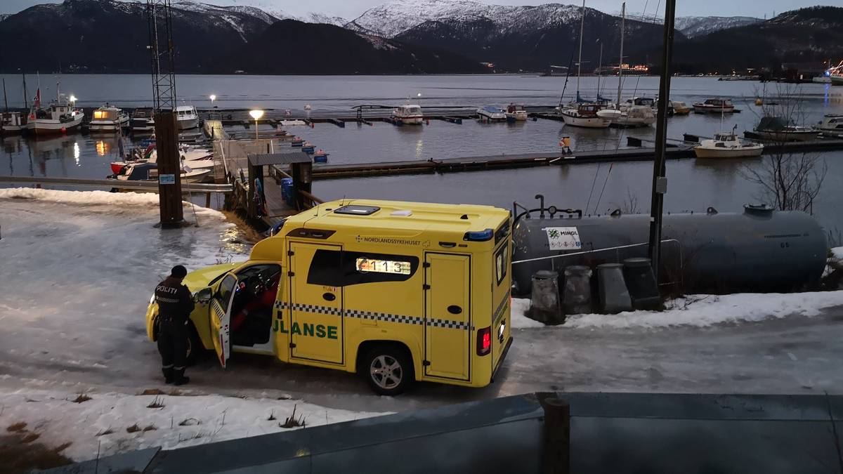 Tre personer berget fra isflak – NRK Nordland