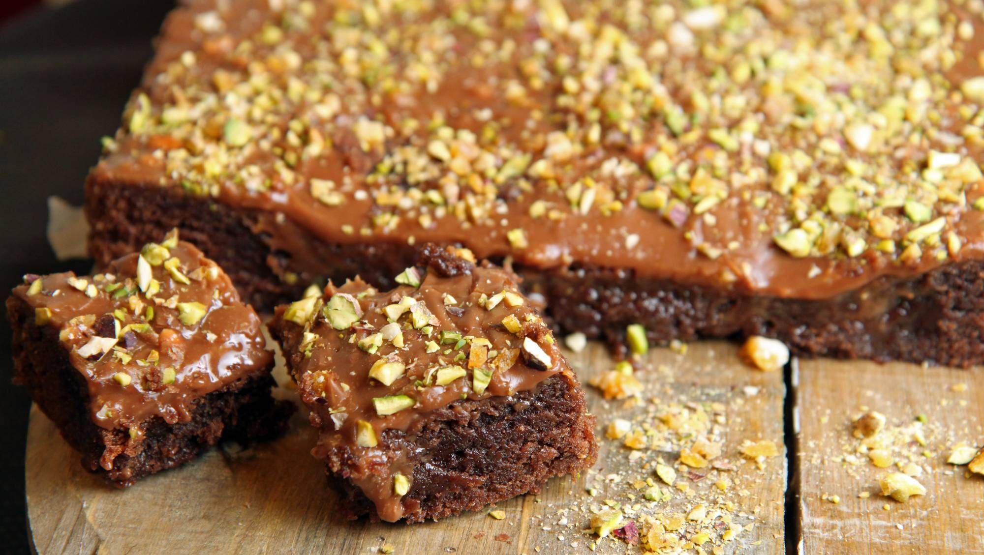 Firkløverkake i langpanne – NRK Mat – Oppskrifter og inspirasjon