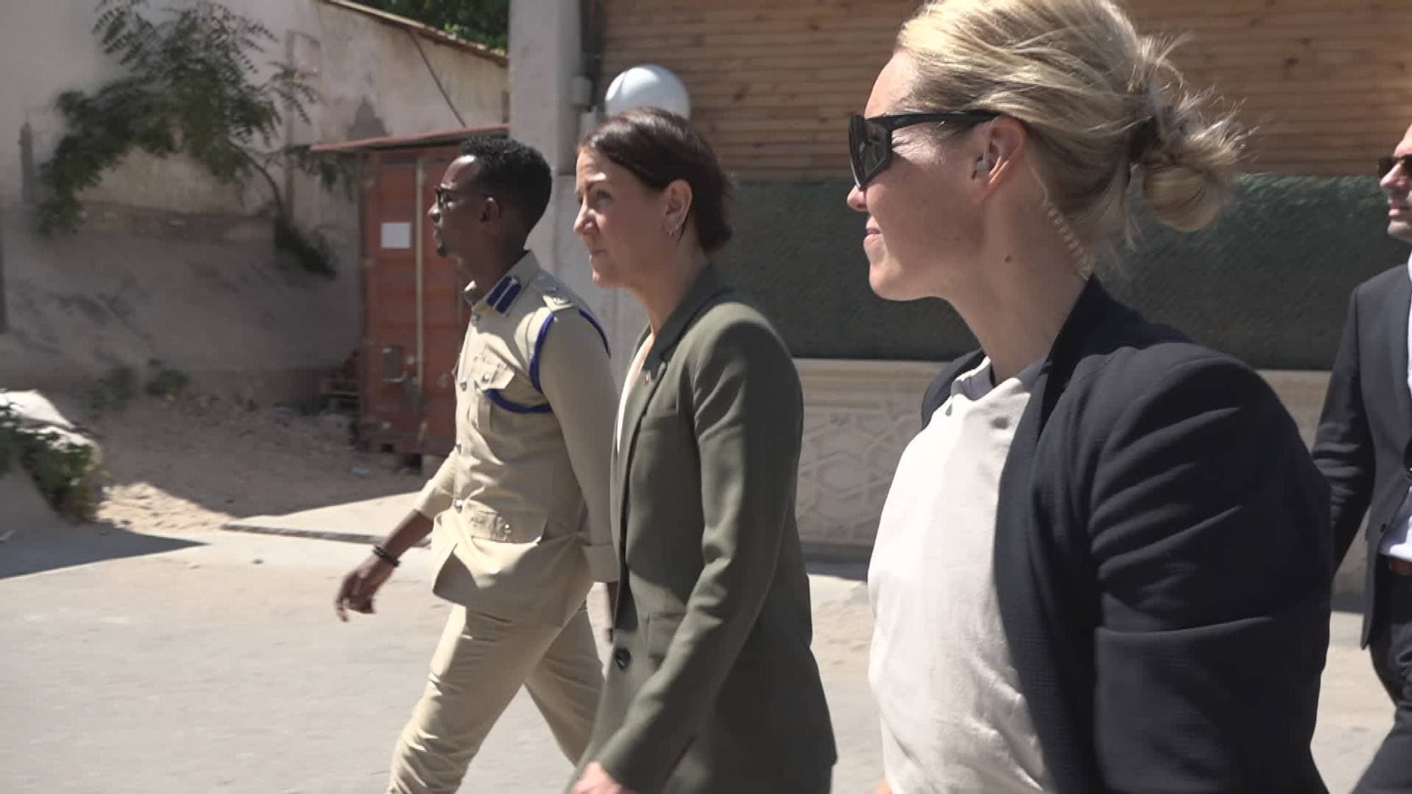 Tonje Brenna på hemmelig reise i Somalia om koranskoler – NRK Norge ...