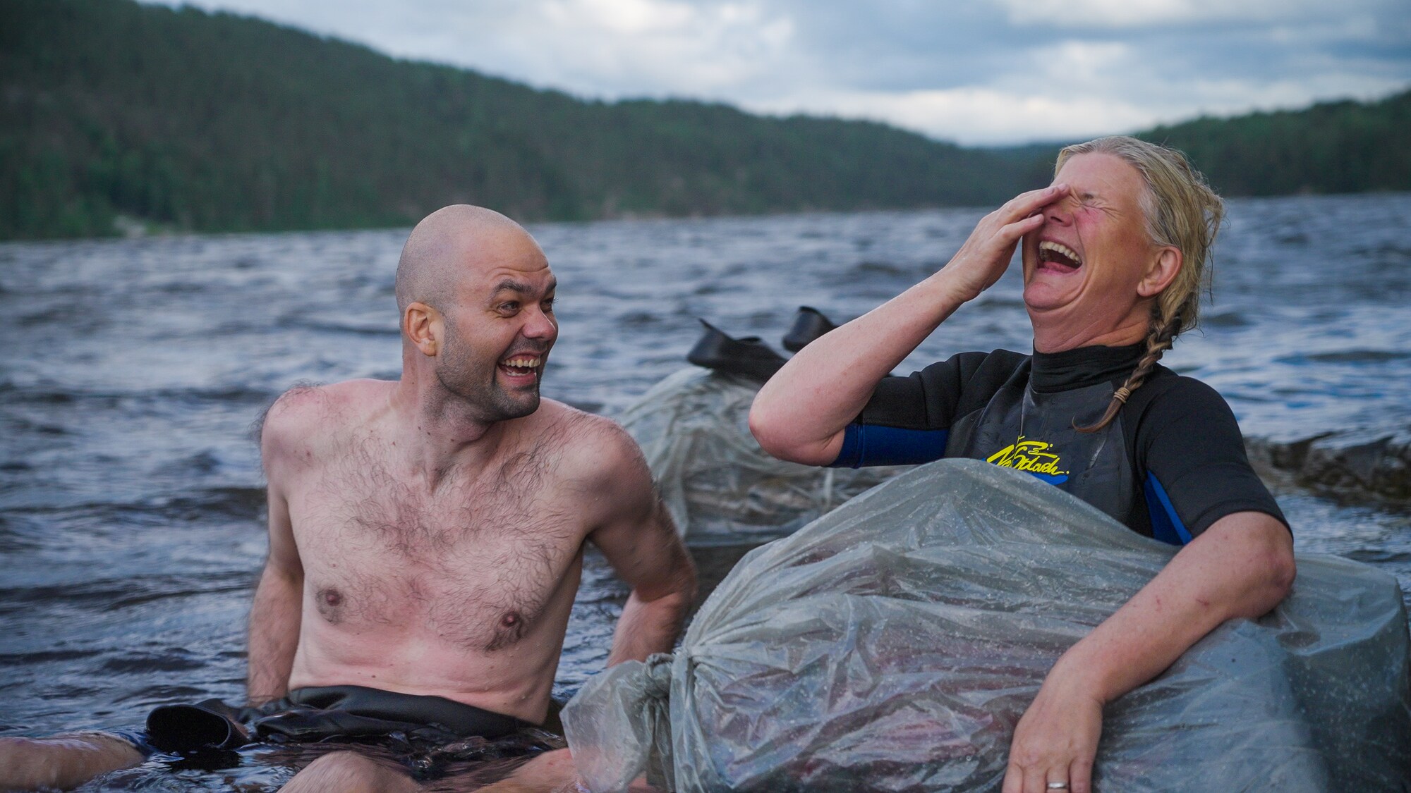 Disse blir med Anne Lindmo på tur i den nye NRK-serien Frifot. – NRK ...