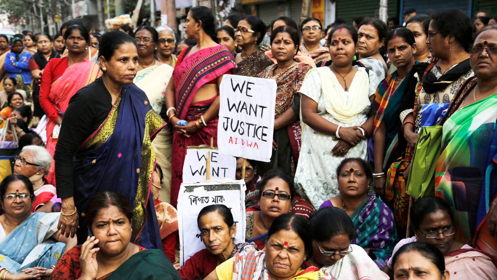 Indisk jente voldtatt og påtent – NRK Urix – Utenriksnyheter og ...